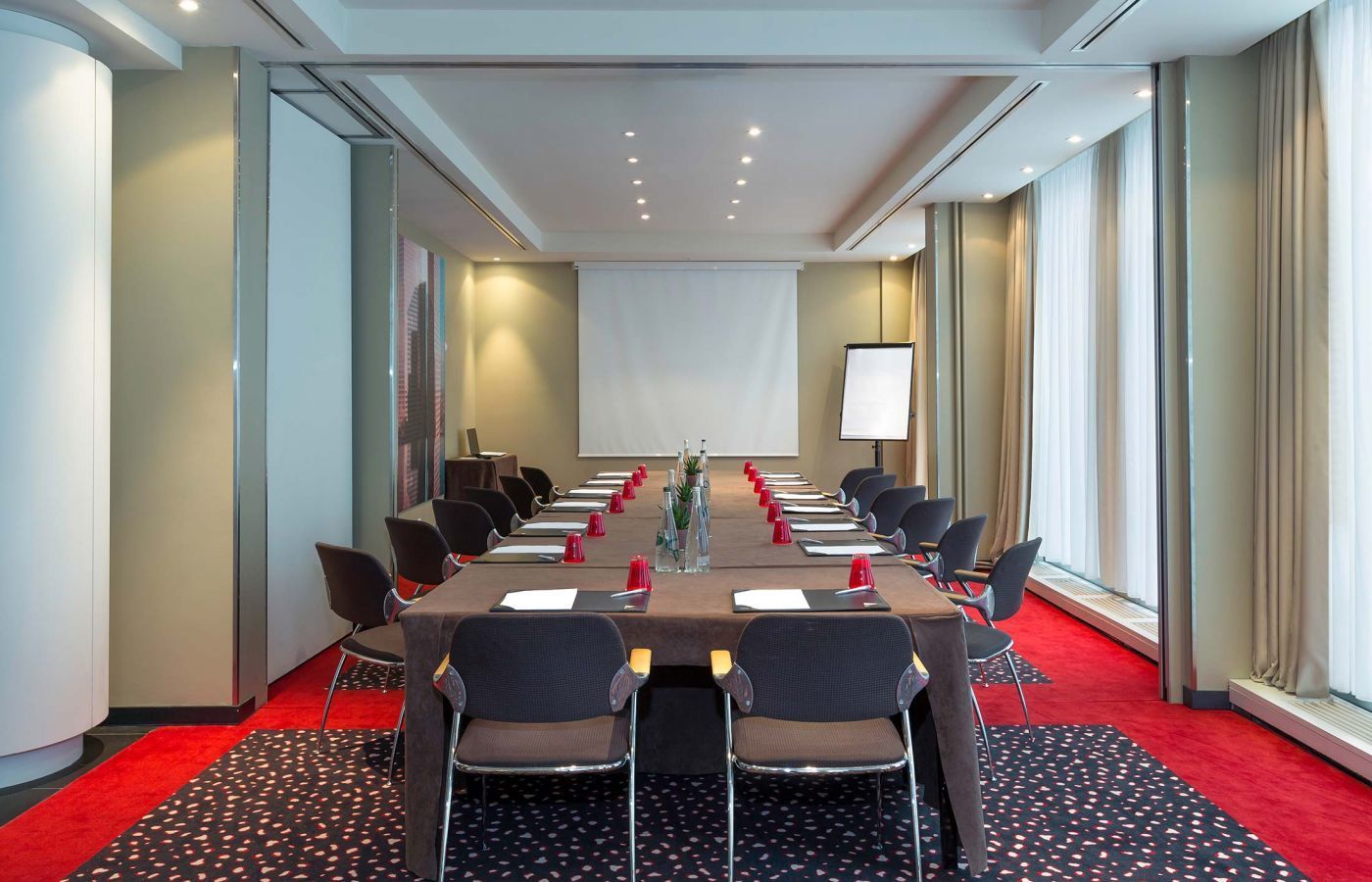 Hotel N'vY Geneva | Seminar Rooms in Geneva | Seminars and Banquets
